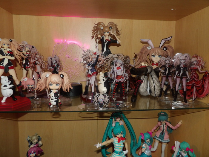 Is buying bootleg figures bad? - Forums - MyAnimeList.net