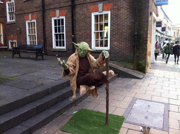 Are floating Yoda street performers a menace to society? - Forums ...