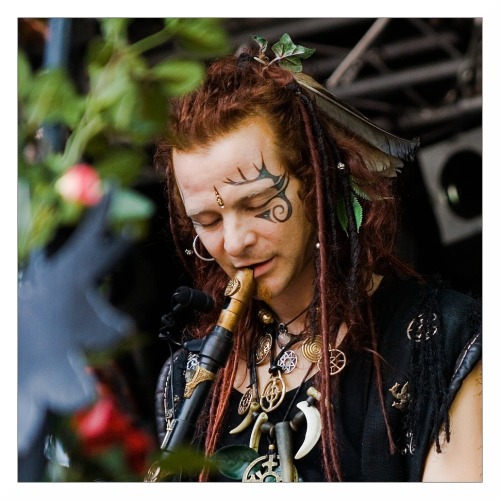 Boys wearing hair items - Forums - MyAnimeList.net